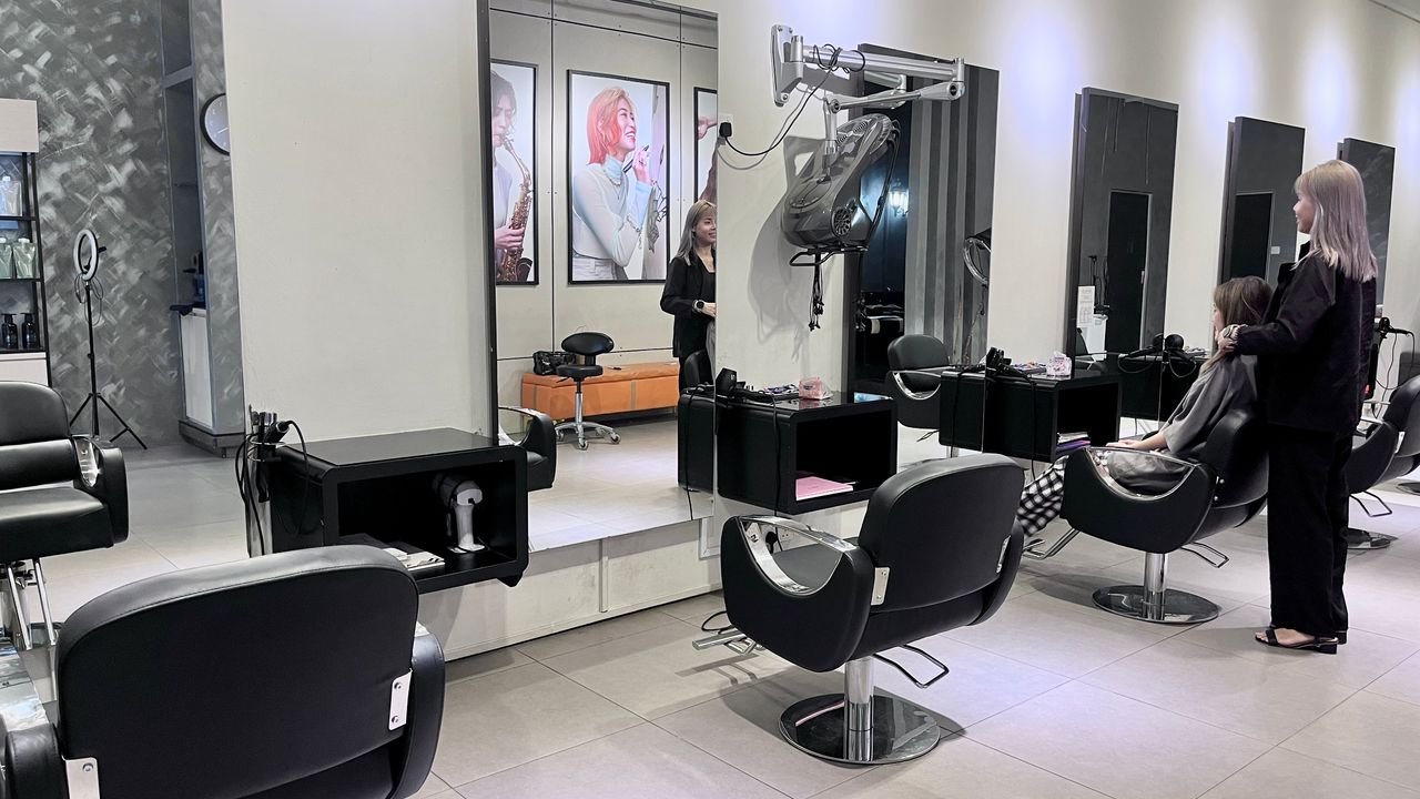 EH Salon 好吗？国际大奖团队打造 JB 最强理发店！ - Amy Yeah